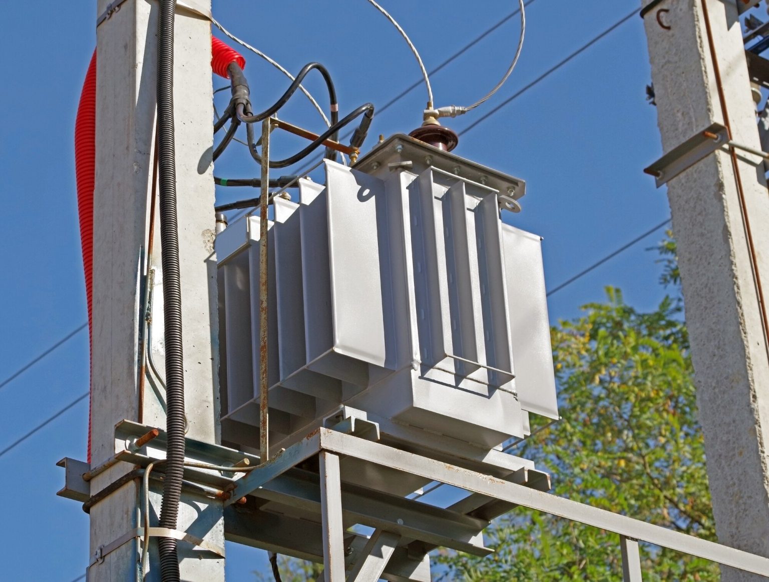 Signs of Transformer Issues: When to Seek Repairs or Replacement